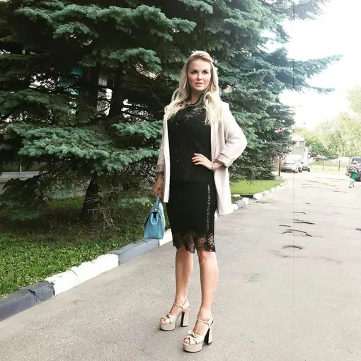 Заметно похудевшую Анну Семенович не узнают поклонники